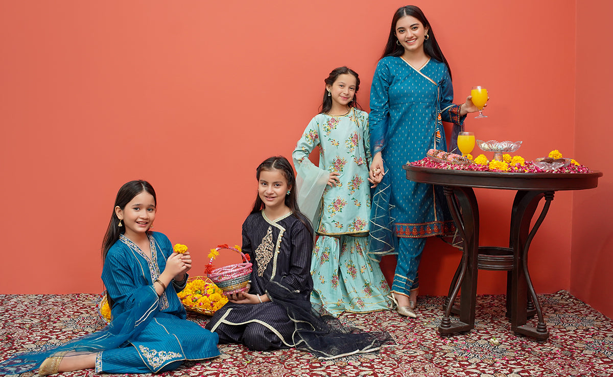 Comfort Meets Style: Choosing the Best Cotton Embroidered Suits for ...